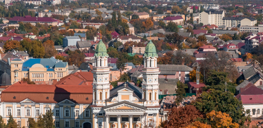 Агентство нерухомості Valion в Ужгороді - купити або продати житлову і ...